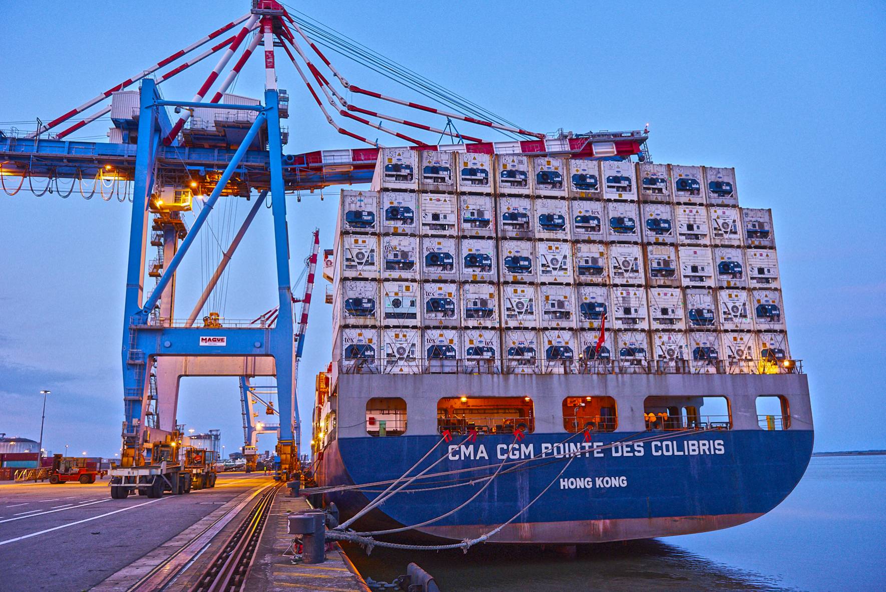 TGO dope son terminal conteneurs nazairien - Terminal du Grand ...